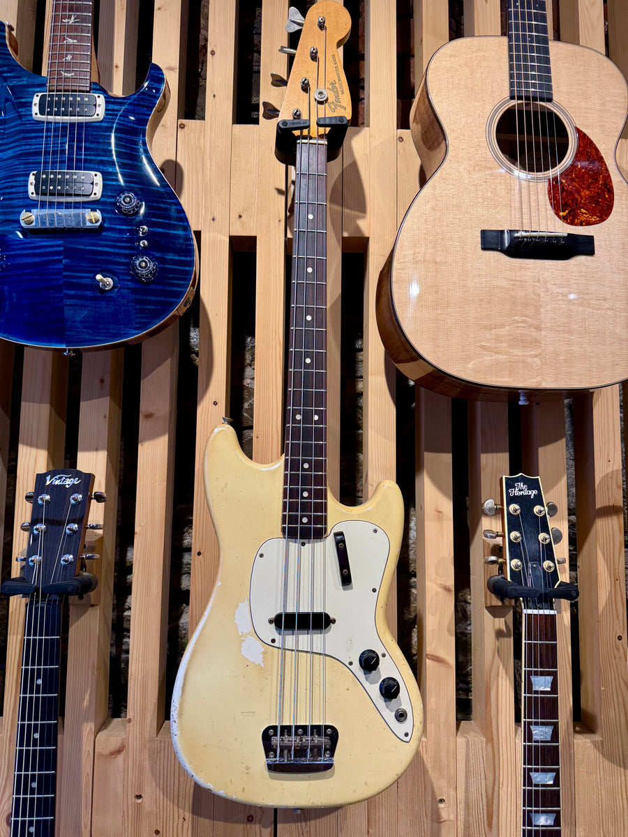 1973 Fender Musicmaster Short-scale Bass ~ USA – Windmill Guitars